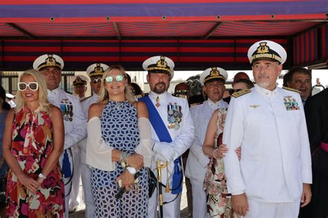 Marina Militare Di Messina Saluta Il Capitano Di Vascello Lauria