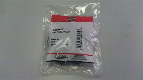 Briggs And Stratton Intek OHV Engine Motor Fuel Cap 795027 OEM New Gas