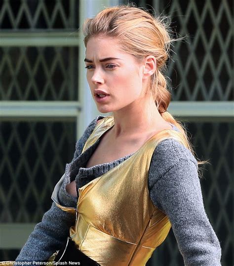 Doutzen Kroes Nearly Exposes Her Nipple During Fashion Shoot Daily Mail Online