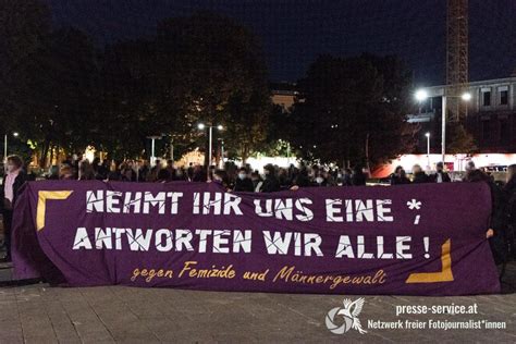 Wien Demonstration gegen Femizide und Männergewalt 06 10 2020