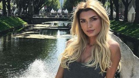 As Es Giuliana Farfalla La Primera Modelo Transexual En Una Portada