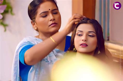 Ayesha Pathan S Sensational Stills From Maili Chader