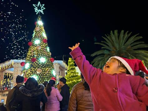 Magia Navideña Contigo brilla en Jilotzingo inaugura Ana Teresa Casas
