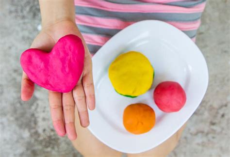 Cómo Hacer Plastilina Casera Fácil 5 Métodos con Ingredientes