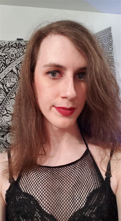 First Time Trying Some Decent Makeup Actually Feel Pretty Scrolller