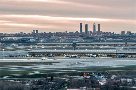C Mo Ir Del Aeropuerto De Madrid Al Centro De La Ciudad Iati Seguros