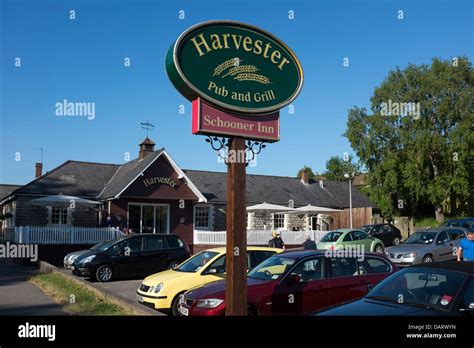 Harvester Restaurant Hi Res Stock Photography And Images Alamy