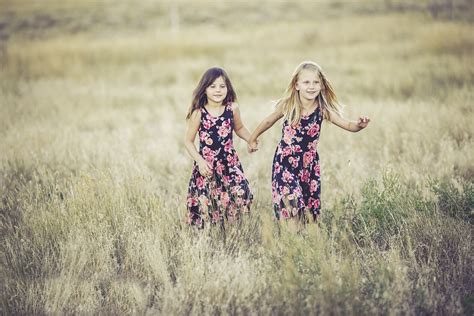 Niños beneficios de jugar al aire libre