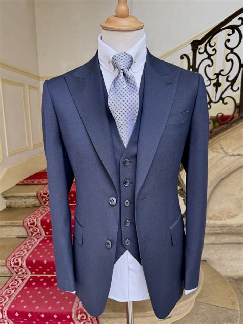Traje Tres Piezas Azul Marino