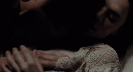 Thumbs Pro Hayley Atwell Pillars Of The Earth