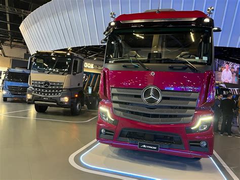 Mercedes Benz eActros elétrico e autônomo Atego estão na Fenatran