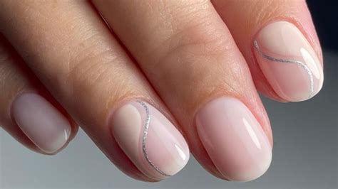 40 Chic Minimalist Nail Designs For Your Next Manicure