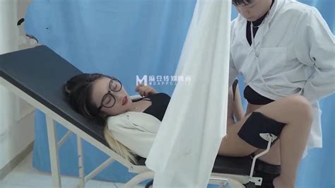 Tên bác sĩ phụ khoa biến thái và nữ bệnh nhân xinh đẹp Phim Sex