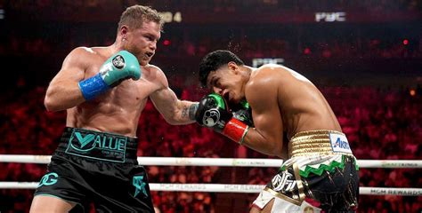 Boxeo Saúl Canelo Álvarez venció a Jaime Munguía por decisión unánime
