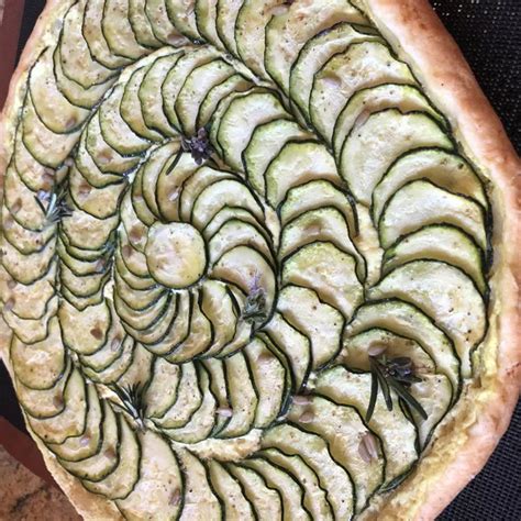 Tarte fine aux courgettes et chèvre Guy Demarle