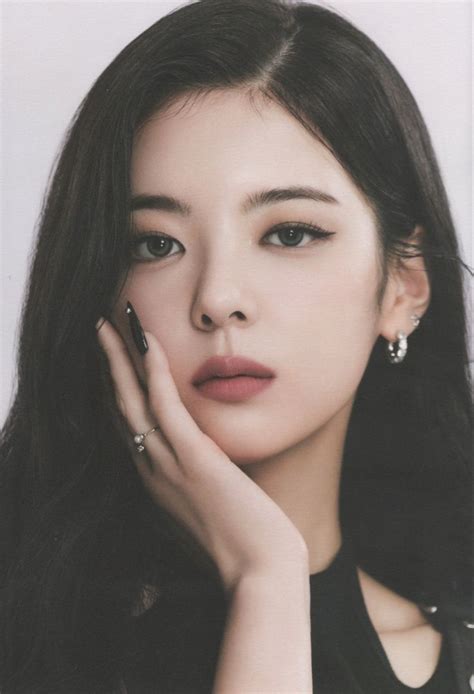 SK On Twitter Itzy Choi Jisu Photoshoot Lia