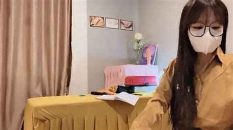 Jennie Spa Naked Stripping On Cam For Online Porn Video Chat Ssexy