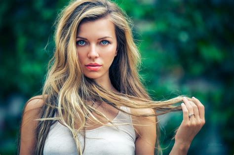 Women Face Portrait Blonde Blue Eyes 1080p Wallpaper Hdwallpaper Desktop Blonde