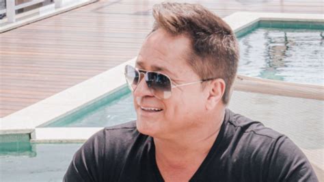 Descubra quem são os 10 cantores mais ricos do Brasil Radio FM