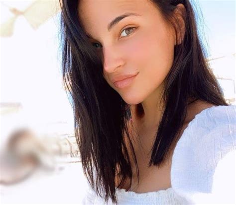 Claudia Bavel Biography Wiki Age Height Career Photos More