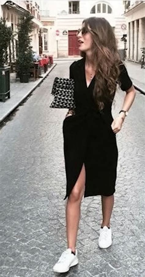 Pin By Pam VazPer On Primavera Pampas In 2024 Dress And Sneakers