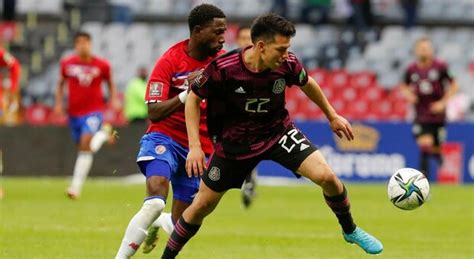 Napoli Lussazione Alla Spalla Destra Per Lozano In Nazionale Il