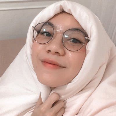 K Drama Menfess On Twitter Kdm Lagi Kesemsem Bgt Sama Mas Mas Ini