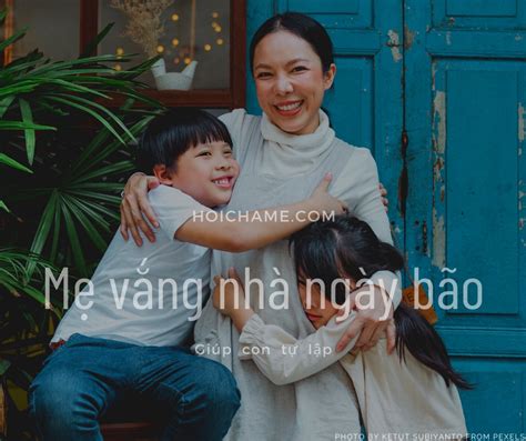 Bài thơ Mẹ vắng nhà ngày bão Đặng Hiển Hội cha mẹ