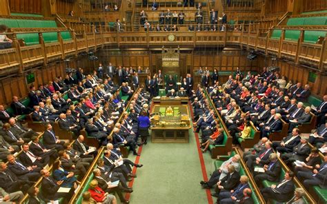 ENTENDA O PARLAMENTO INGLÊS Por aí na Inglaterra