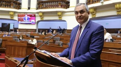 Perú Libre presentó moción de interpelación contra el ministro del