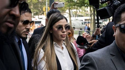 Emma Coronel salió hoy de prisión así lo consiguió