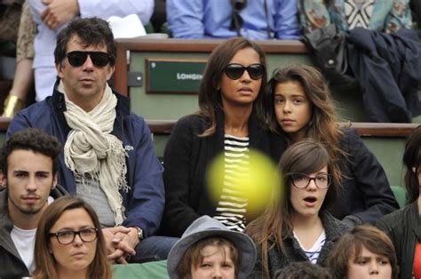Karine Le Marchand ce très rare cliché très touchant de sa fille