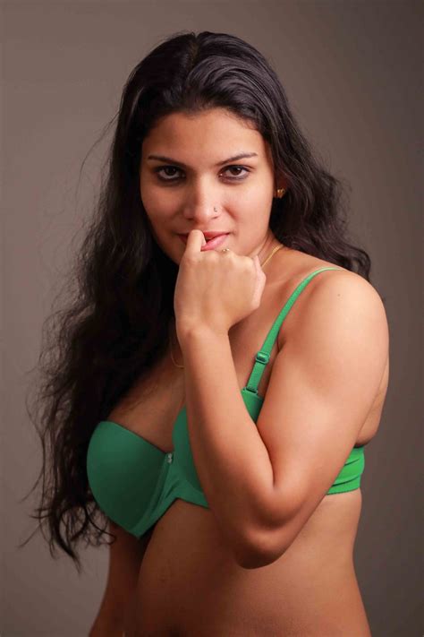 Reshmi Nair Hot Nov Pm Ist Camperco Daftsex Hd