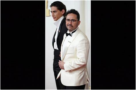 Enzo Vogrincic lució así en la alfombra roja de los Premios Oscar 2024
