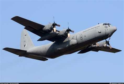 M30 12 Royal Malaysian Air Force Lockheed C 130H 30 Hercules L 382