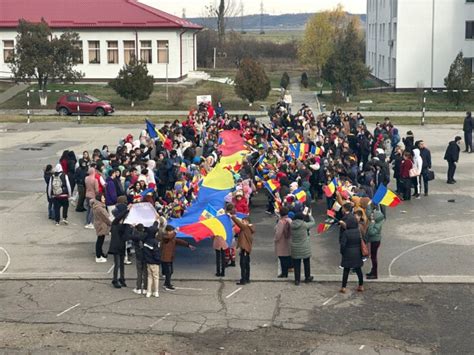 Ziua Națională marcată de elevii Liceului Tehnologic Nr 1 Balș