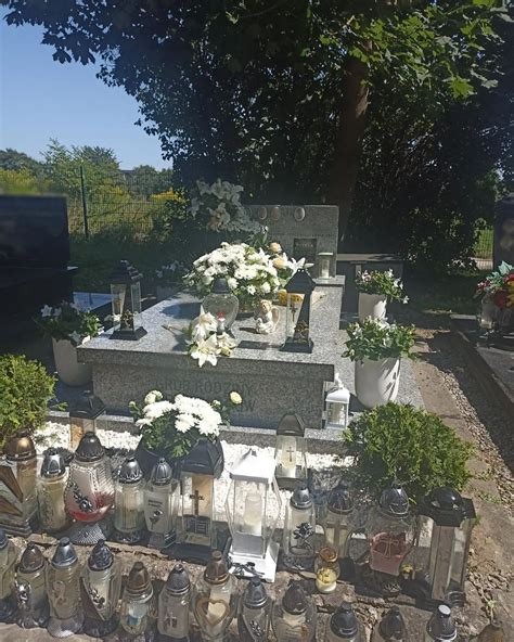 Tak wygląda grób syna Sylwii Peretti miesiąc po pogrzebie