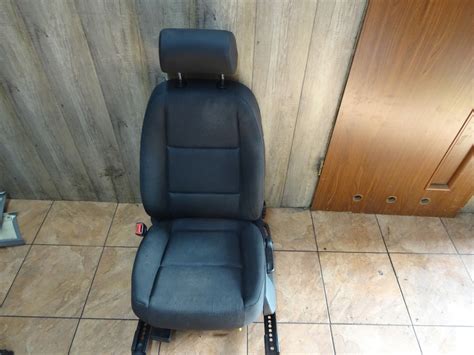 AUDI A4 B6 2 5TDI 05 FOTEL LEWY PRZÓD AUDI A4 B6 05 FOTEL LEWY PRZÓD