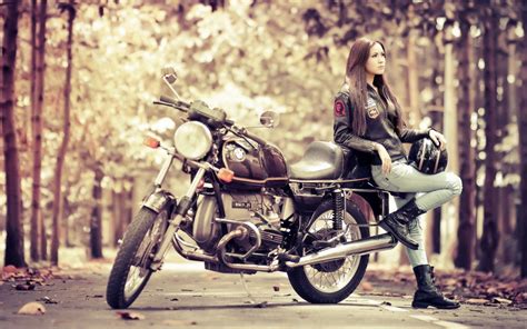 Motorcycle Girls Wallpapers Images