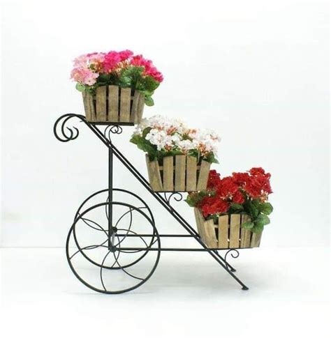 Pin by Alexandra Esthefania on JARDINERÍA Flower pots Custom metal