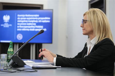 Komisja śledcza ds wyborów kopertowych Dziś zeznania Ewy Wrzosek