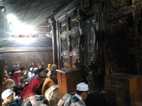 Biografi Singkat Sunan Giri Tulisan