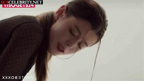 Korean IU 한국인 이지은 has her hands tied for divine sex 신 같은 섹스 PREMIUM