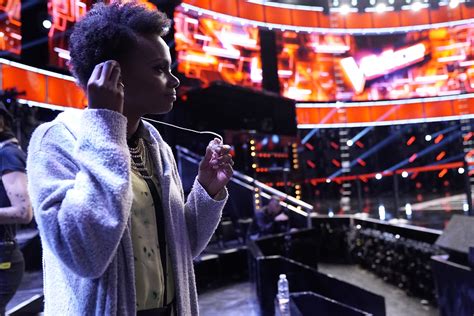 The Voice Behind The Scenes Live Top 12 Eliminations Photo 3002592