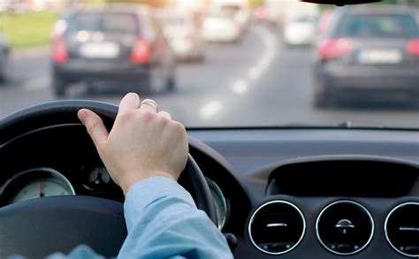 7 recomendaciones para una conducción segura Talleres Centers Auto