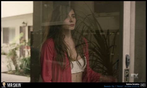 Sabina Sciubba Nue Dans Baskets