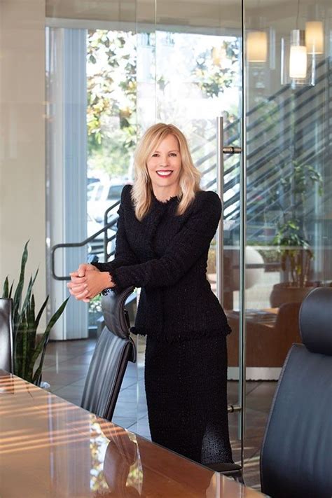 Pin By Enoch Morrow On Real Estate Agent Headshots Headshots Women