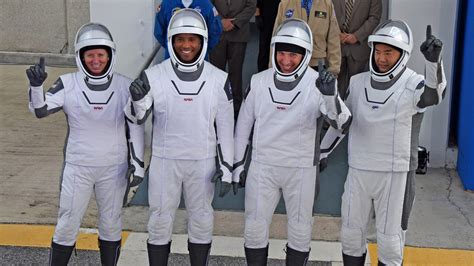 Les Astronautes De L Iss Racontent Des Anecdotes Bluffantes Sur Leur