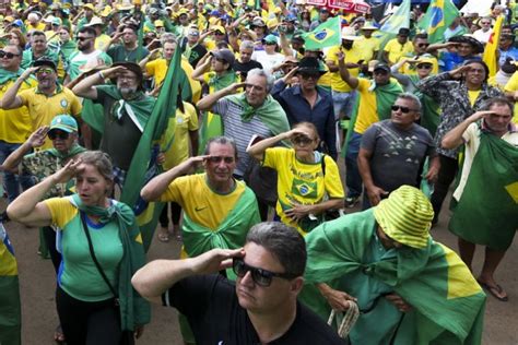 Moraes Manda Soltar Pessoas Presas Em Frente A Quart Is No De Janeiro