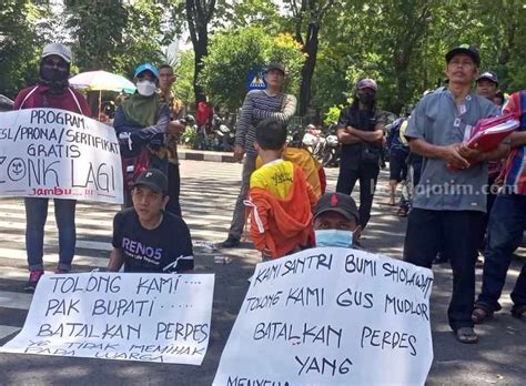 Warga Tebel Sidoarjo Demo Tagih Janji PT Bernofarm Pharmaceutical Company